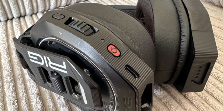 RIG 900 HX Max Gaming Headset Review | TheSixthAxis